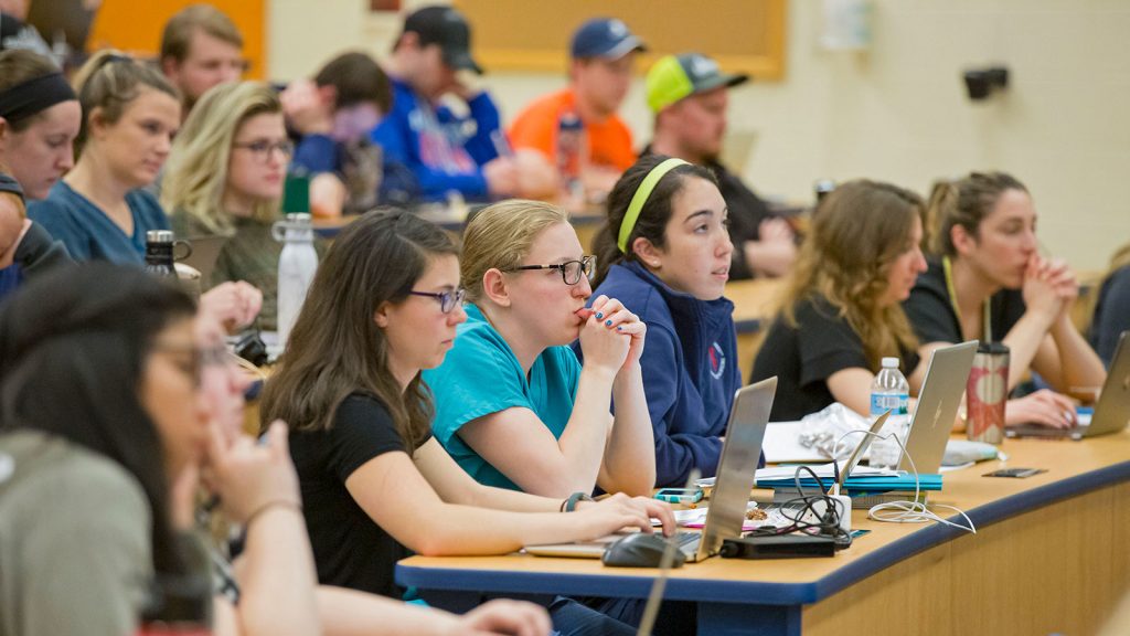 Veterinary Students - Veterinary Medicine at Illinois